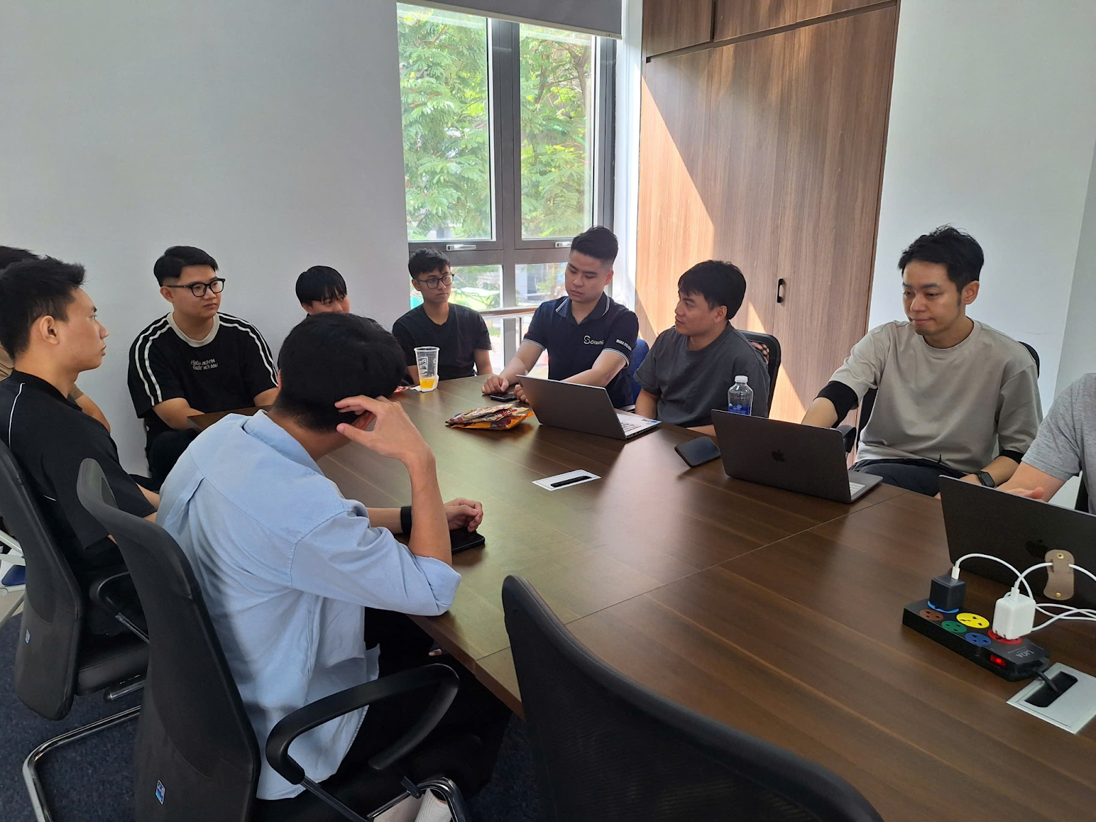 Welcoming Our Japanese Guests: A Heartwarming Vietnam Experience - Solashi